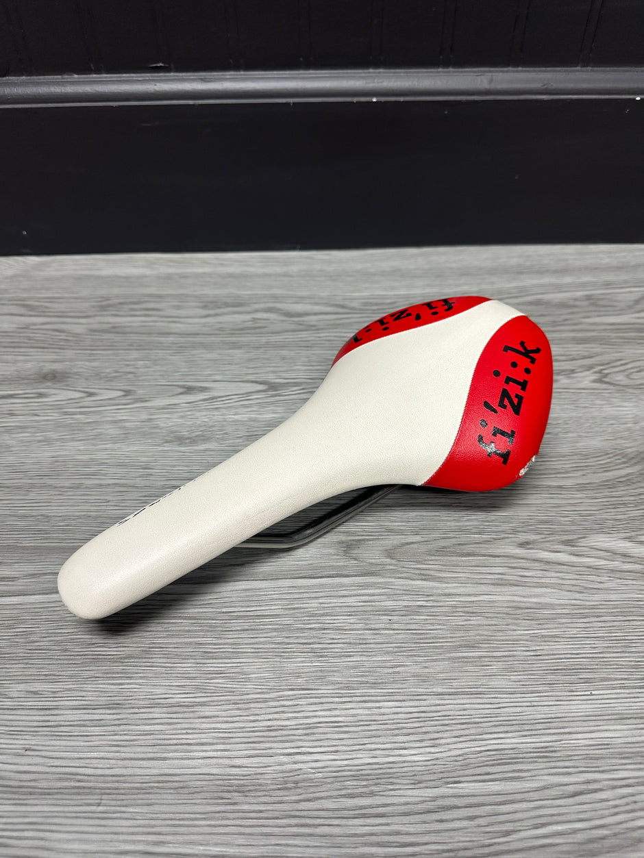 Saddles – Track Lab